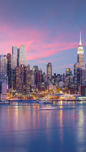 New York Skyline Wallpaper for iPhone - FREE and HD Quality!
