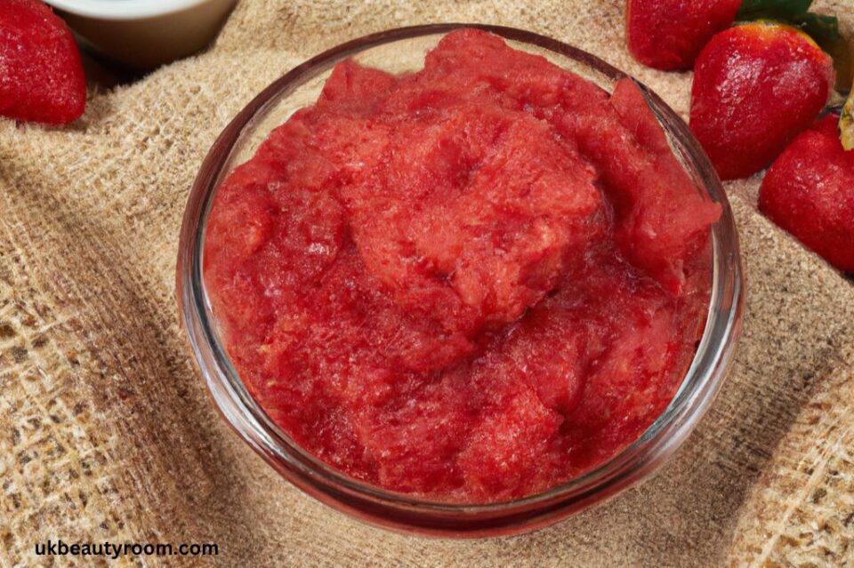 Strawberry Benefits for Skin + DIY Beauty Recipes