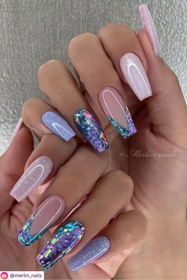 31 Glitter Nail Designs to Glam Up Your Manicure!