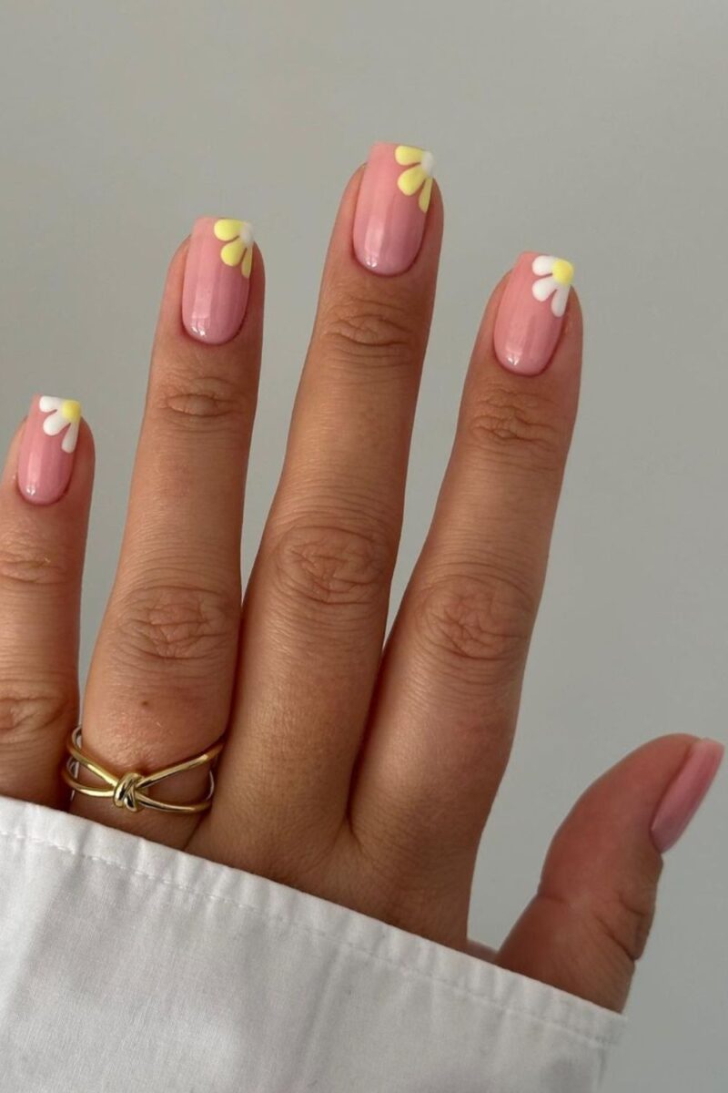 59 Flower Nail Designs You'll Absolutely Love!
