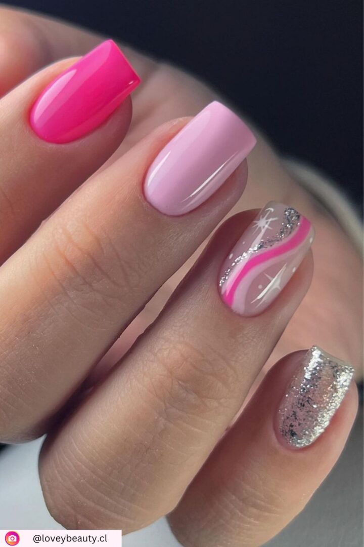 31 Glitter Nail Designs to Glam Up Your Manicure!