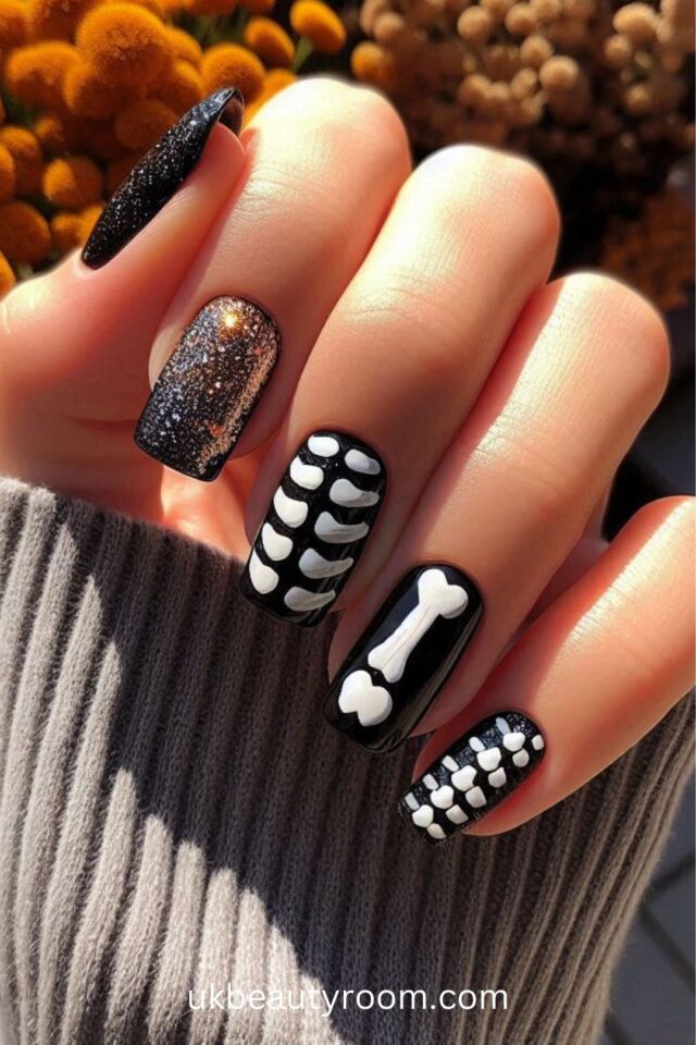 29 Halloween Nail Ideas to Stand Out This Spooky Season