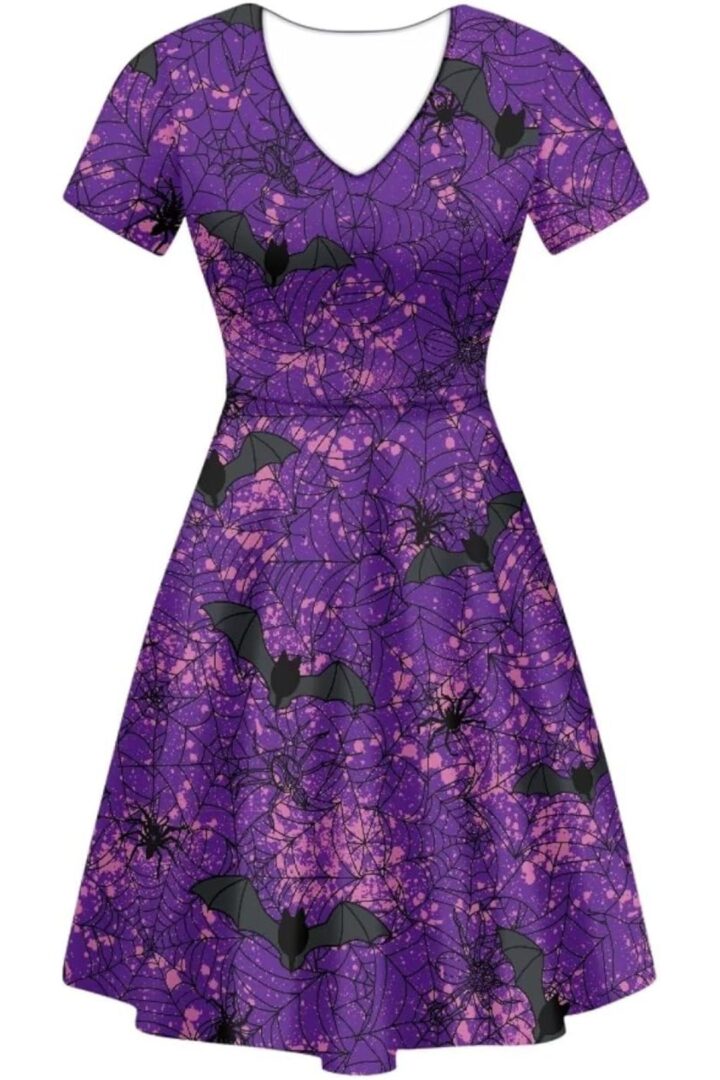 17 Spooky and Stylish Halloween Outfits for Women