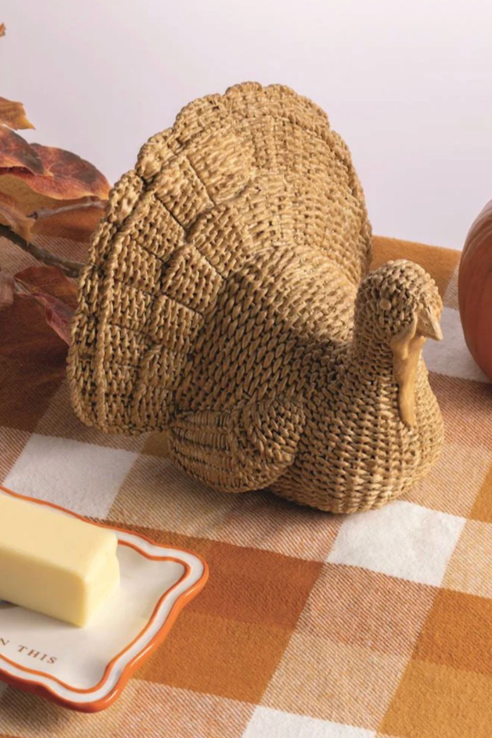 9 Best Thanksgiving Decorations to Style Your Home This Fall